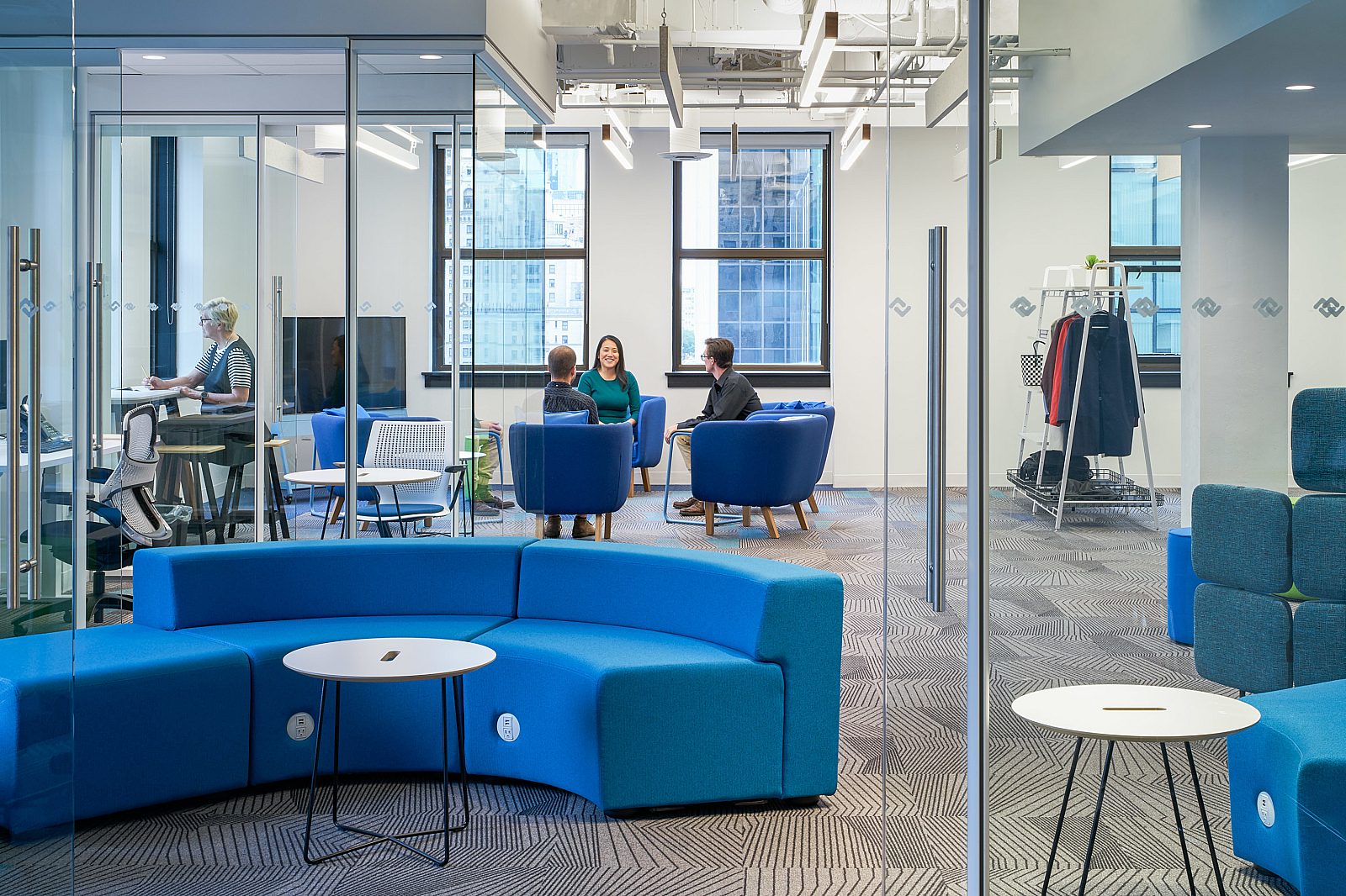 OfficeWorks | k.™ lounge