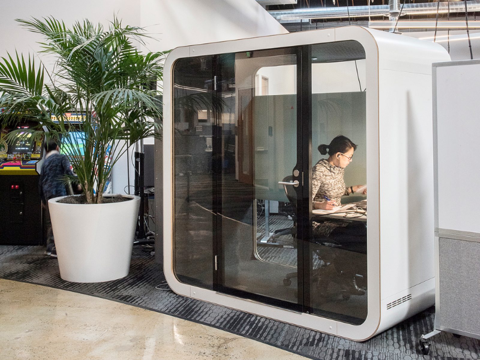 OfficeWorks | Framery Q