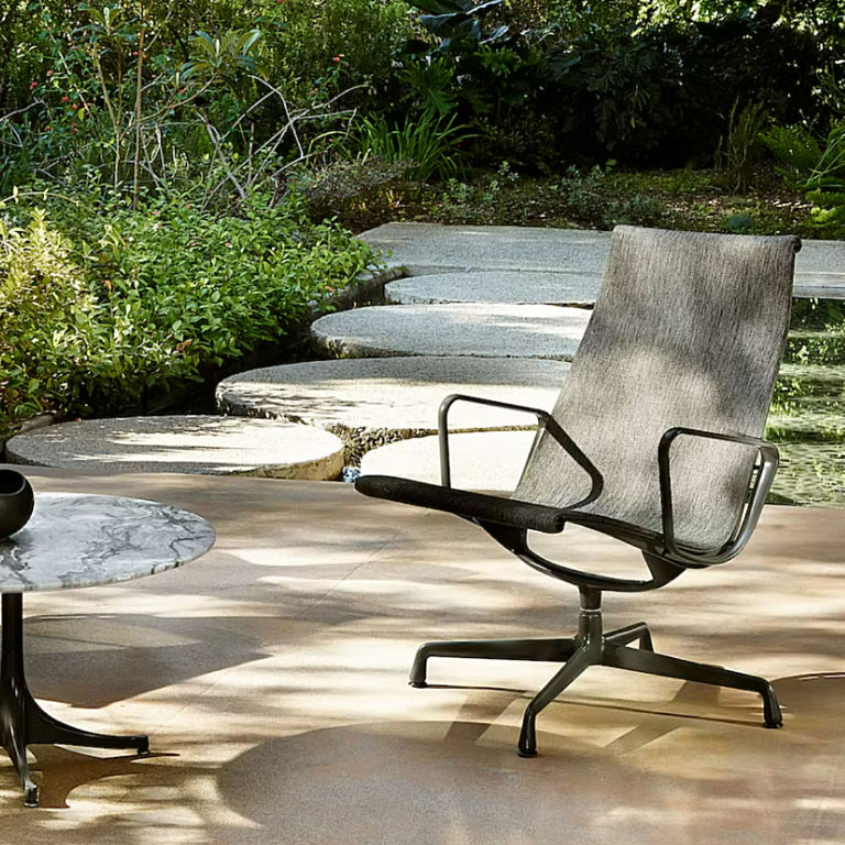 OfficeWorks | Summer Outdoor Furniture